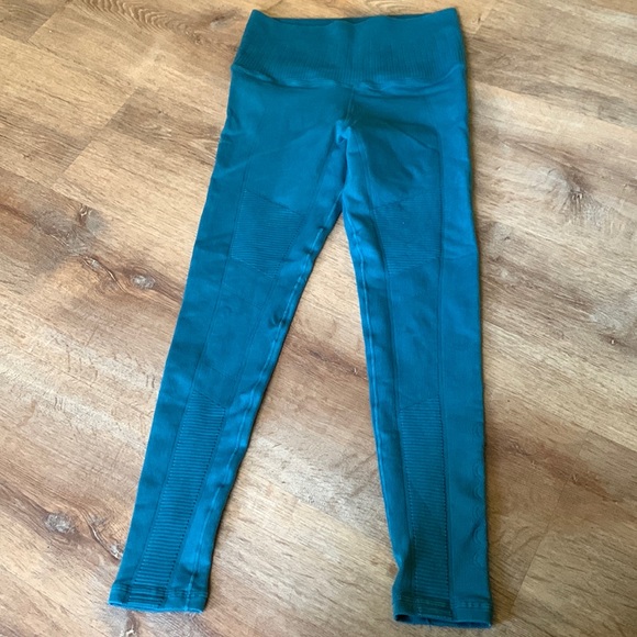 avocado | Pants & Jumpsuits | Avocado Seamless Leggings Sz S Made In ...
